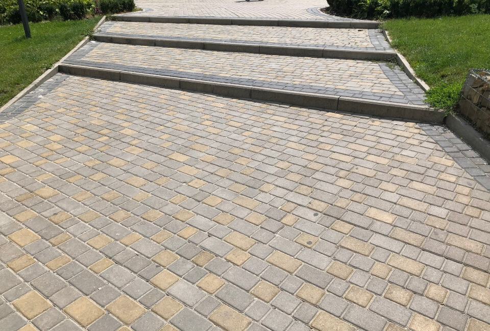 Create Stunning Walkways with Professional Paver Installers in Shalimar